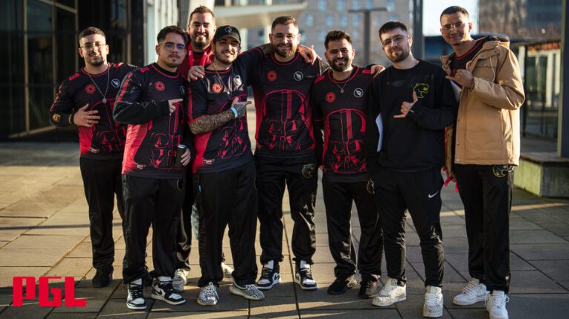 CS2: FalleN presenteia SK com camisa comemorativa - Web Rádio PQP
